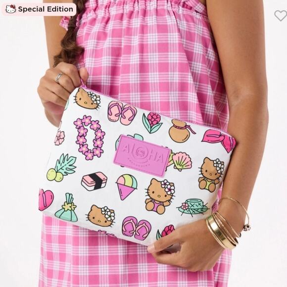 ALOHA Collection | Bags | Aloha Collection Hello Kitty Supercute ...